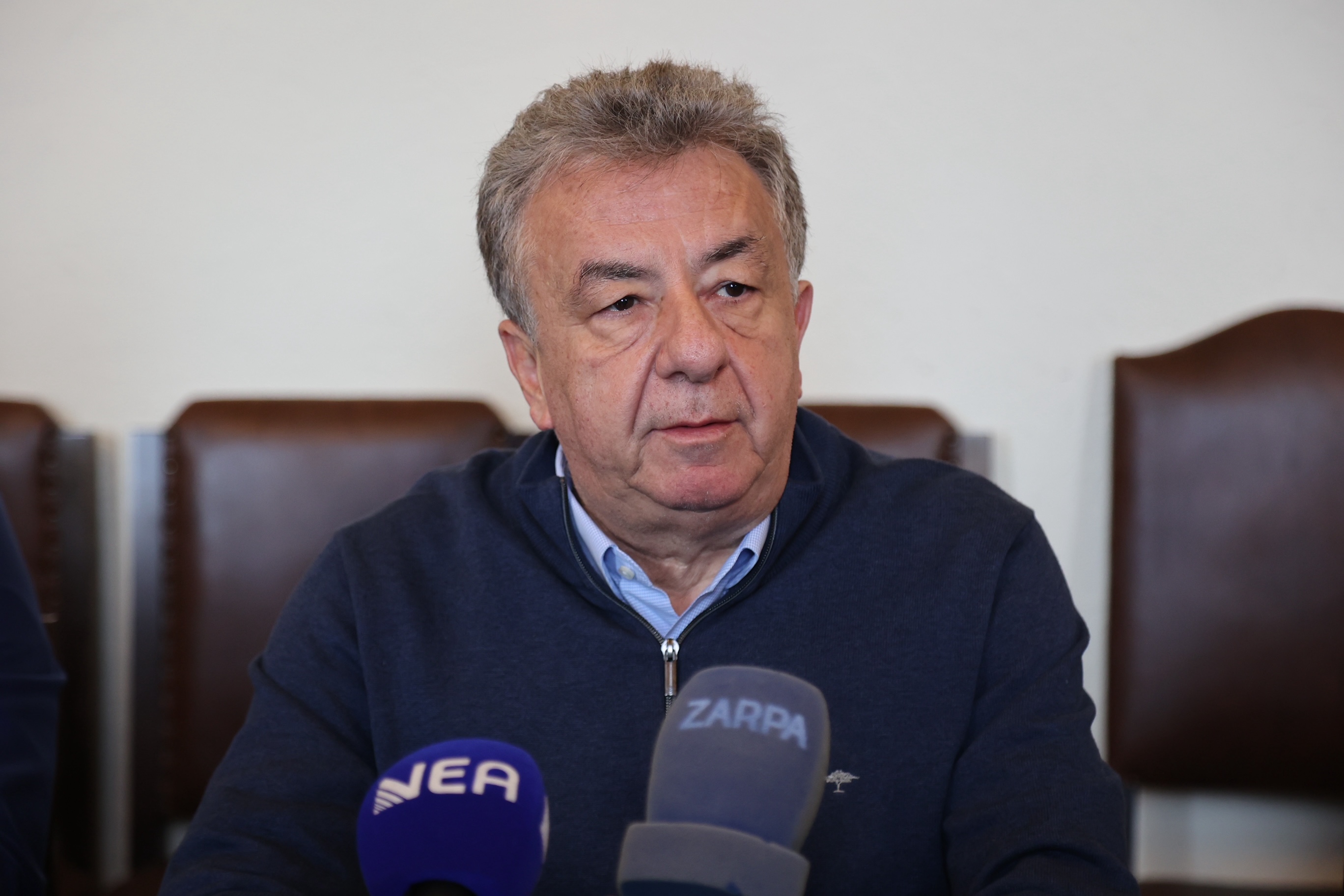 Ο Περιφερειάρχης Κρήτης υπέγραψε την σύμβαση για την Βελτίωση του ...