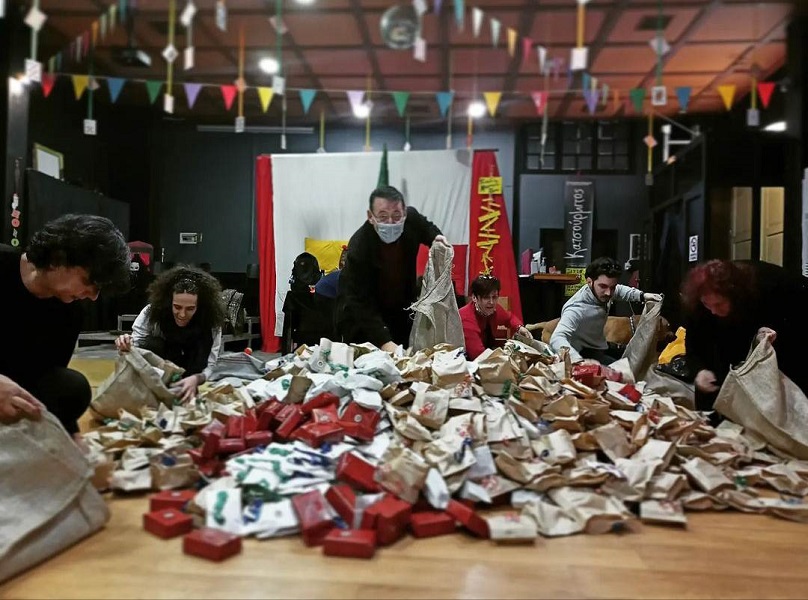 Ο Άγιος Βασίλης στα στενά της Παλιάς Πόλης του Ρεθύμνου | Cretalive ...