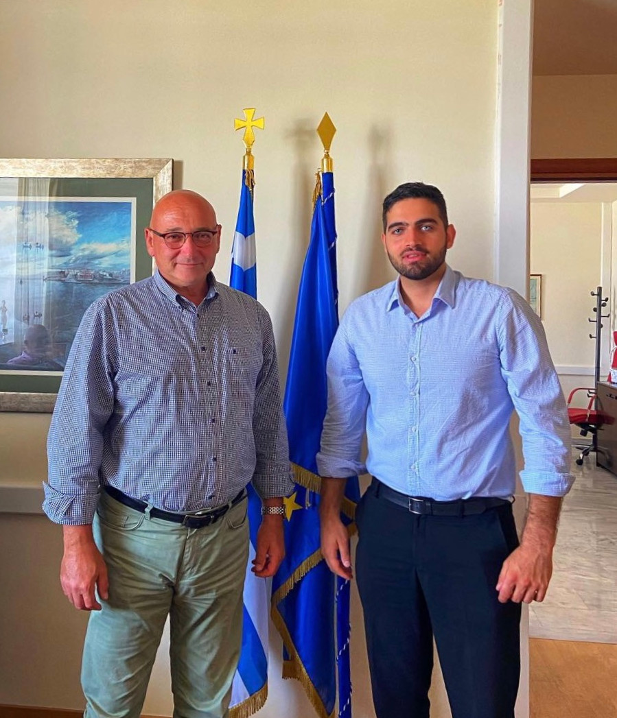 Με τον Πρύτανη του Πανεπιστημίου Κρητης ο Κωνσταντίνος Κεφαλογιαννης ...