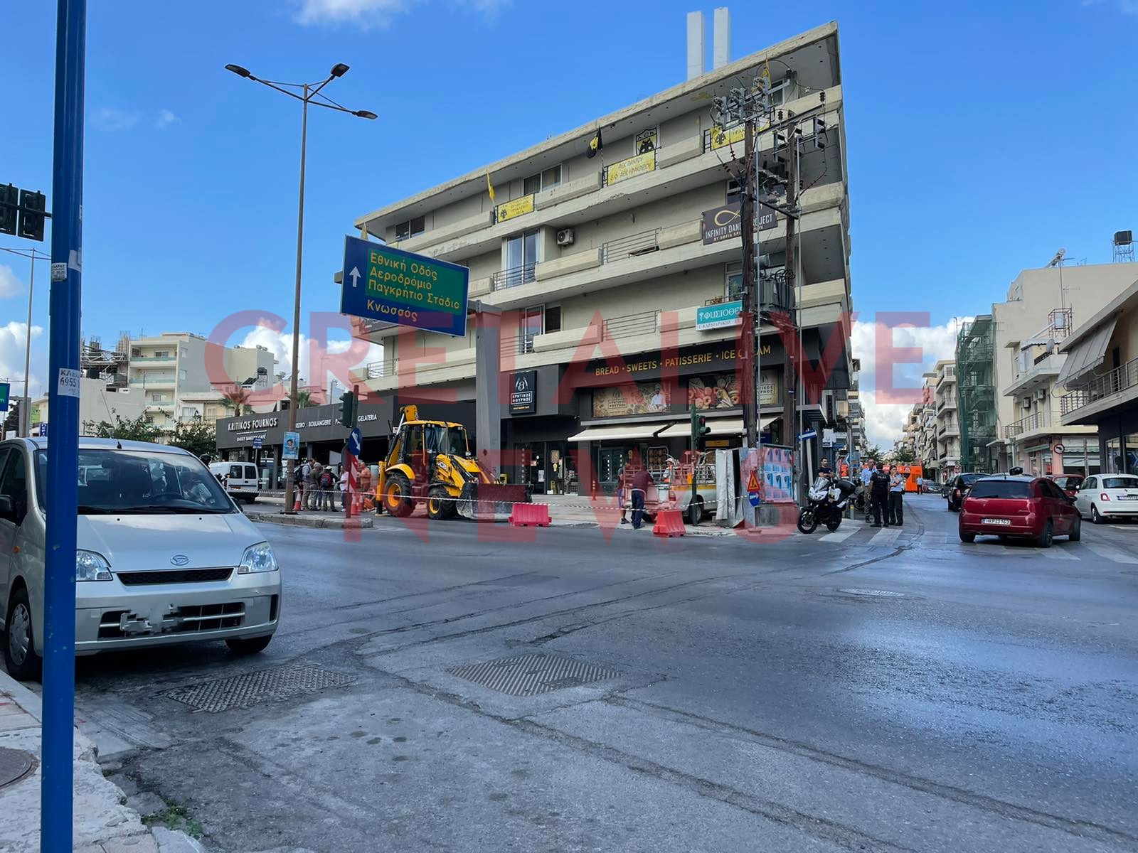 Έκλεισε η Λεωφόρος Δημοκρατίας για τις έρευνες στο "φονικό" δέντρο ...