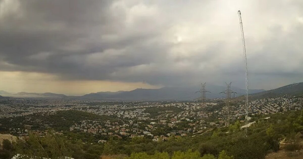Η χθεσινή καταιγίδα στην Αθήνα μέσα από ένα εντυπωσιακό timelapse ...