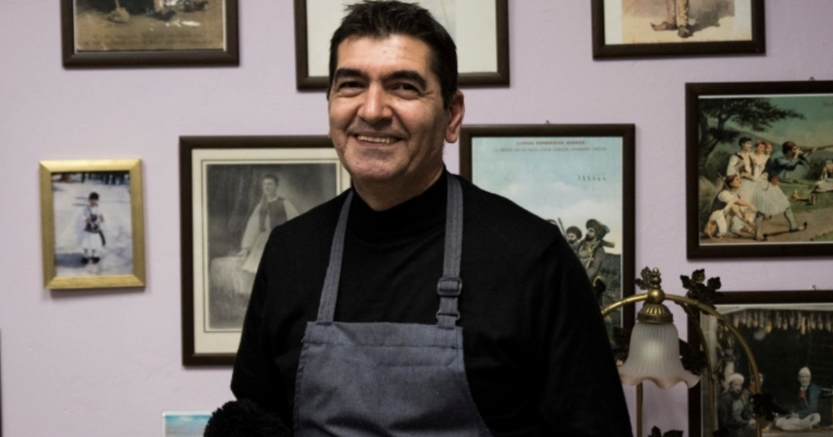 Οι τελευταίοι τσαρουχάδες της Αθήνας | Cretalive ειδήσεις