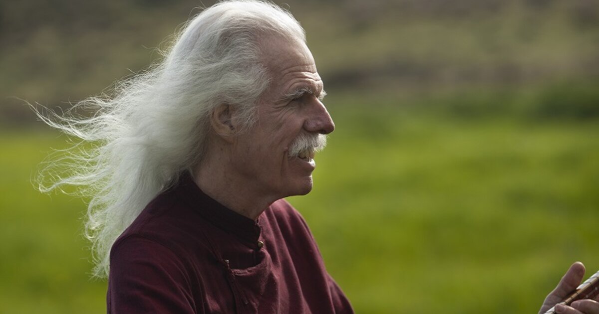 Αναγορεύεται επίτιμος διδάκτορας του ΕΚΠΑ ο Ross Daly | Cretalive ειδήσεις