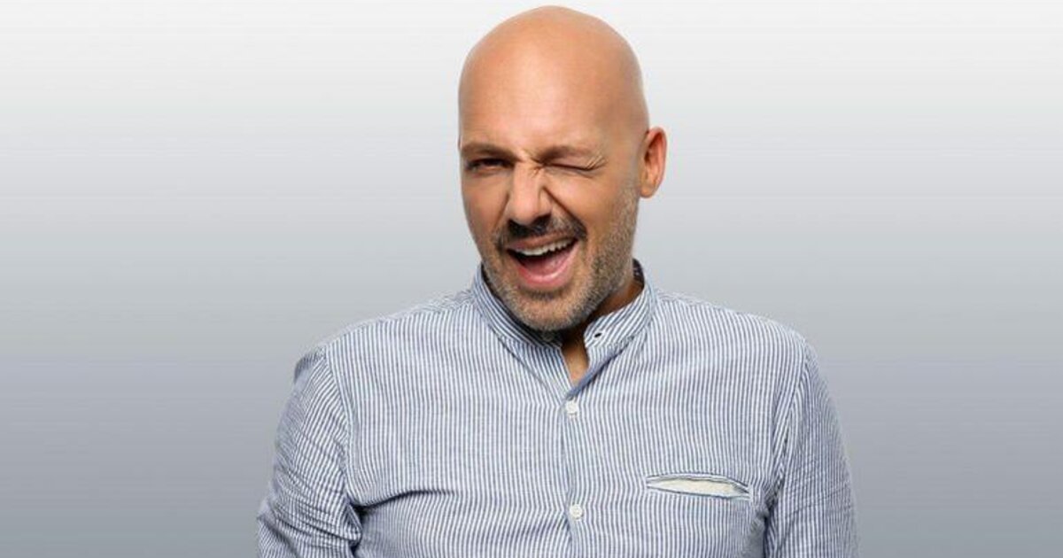 Νίκος Μουτσινάς: Η πρώτη εμφάνιση μετά το «διαζύγιο» με τον Alpha | Cretalive ειδήσεις