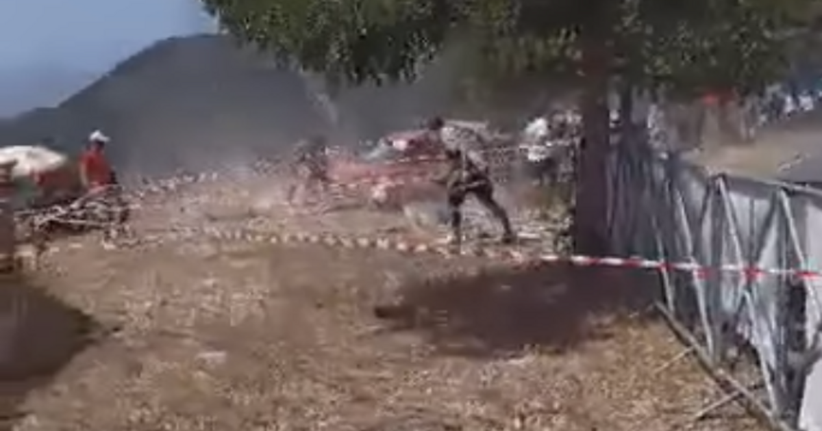 Δημητσάνα: Αυτοκίνητο έπεσε σε θεατές σε αγώνα ράλι - Σοκάρει το video! | Cretalive ειδήσεις