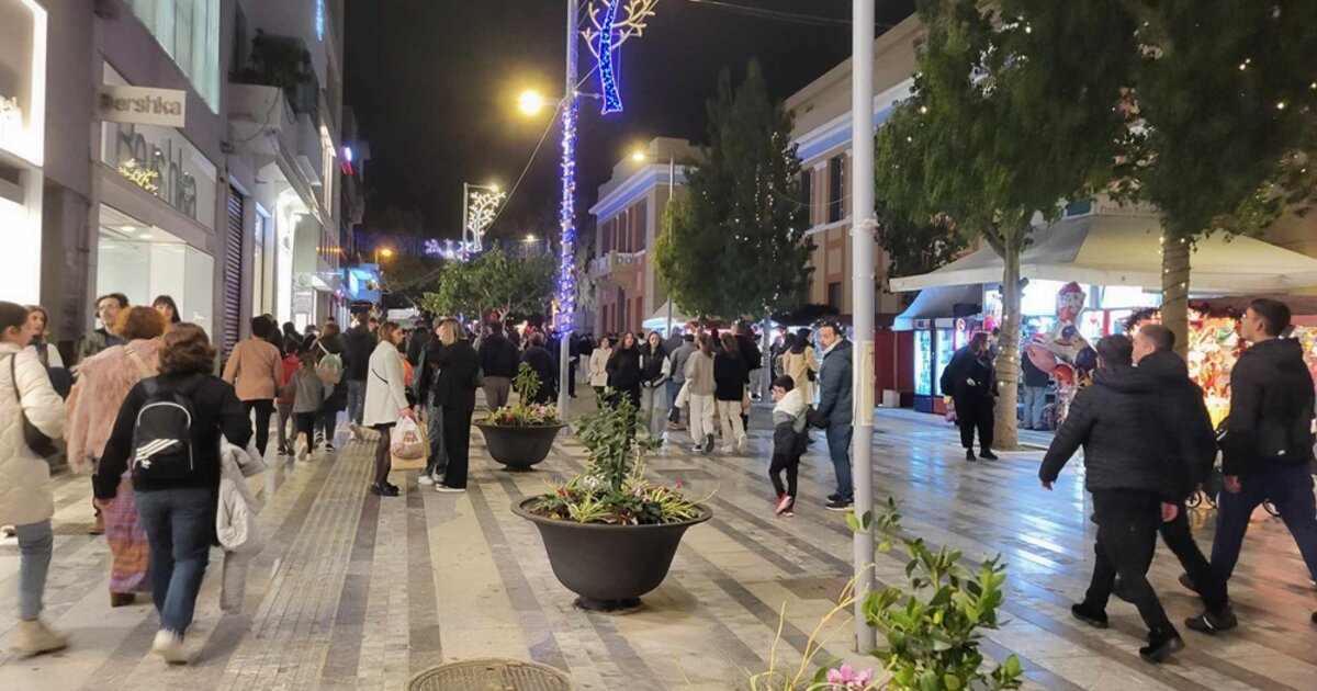 Αψήφησαν το κρύο οι Ηρακλειώτες - Πλήθος κόσμου στο κέντρο | Cretalive ...