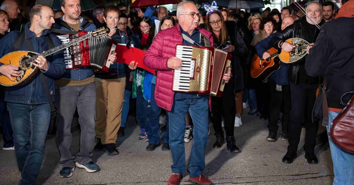 Παλιές ελληνικές καντάδες στο Ρεθεμνιώτικο Καρναβάλι | Cretalive ειδήσεις