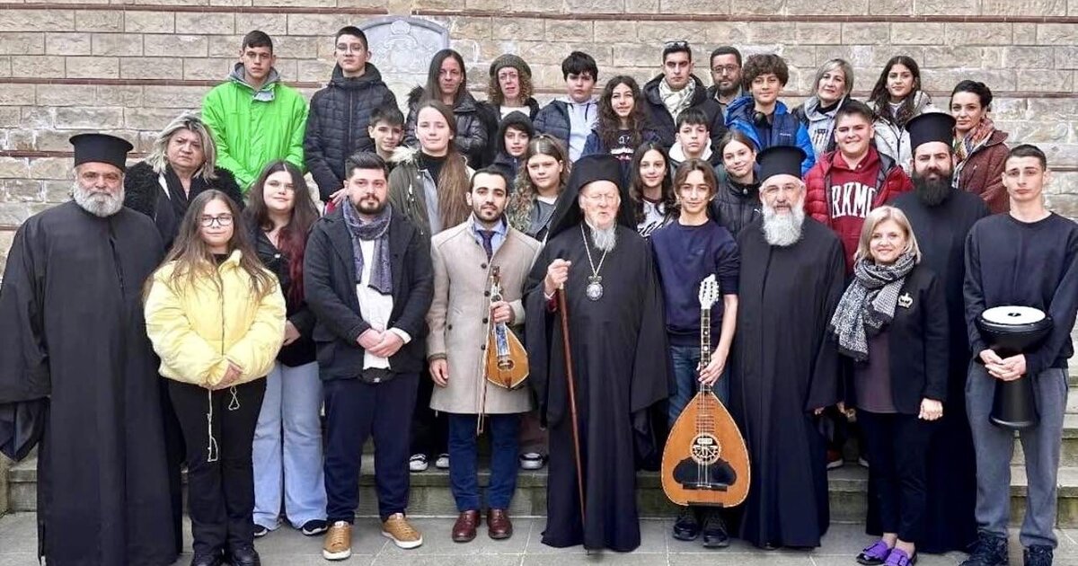 Λύρα και Κρητικά τραγούδια στον Οικουμενικό Πατριάρχη από το Μουσικό ...